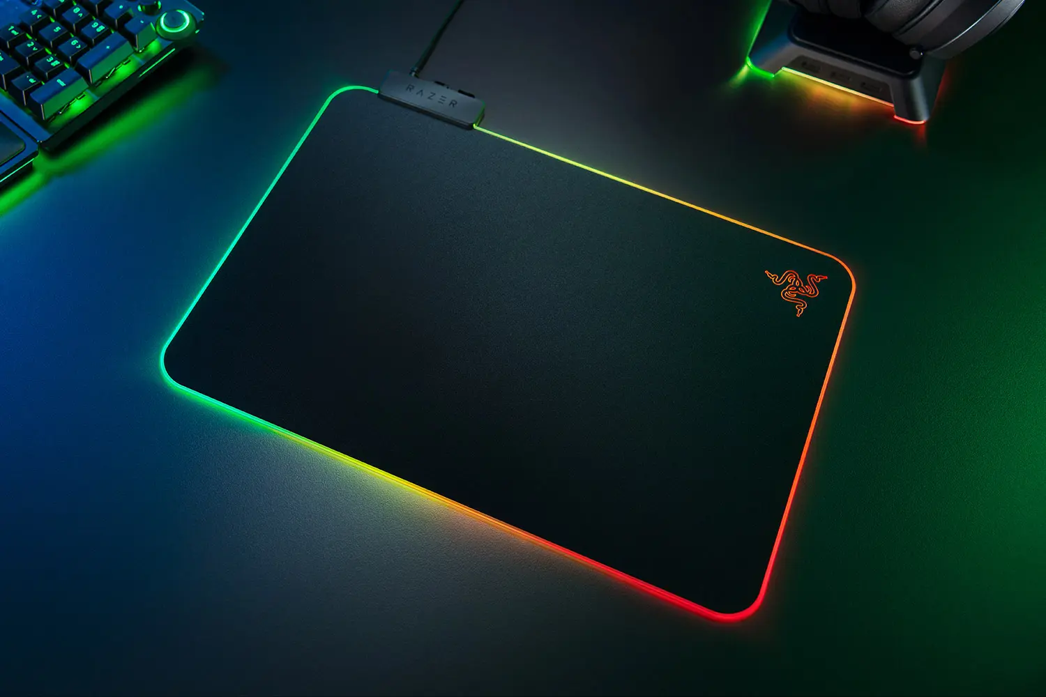 Razer Firefly V2 - Hard Surface Mouse Mat with Chroma -pcstudio